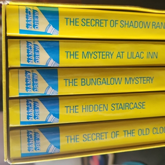 Simon & Schuster | Other | Nib Nancy Drew 5 Hardback Book Starter Set ...